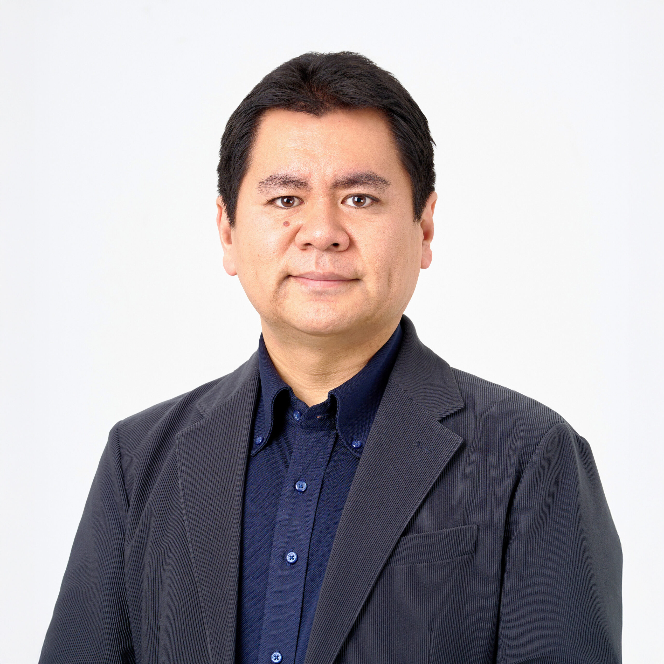 250209_L0206｜フォトギャラリー｜シャシンク｜フォトスタジオ･ヘアメイク｜東京･青山･中目黒･池袋･横浜･川崎